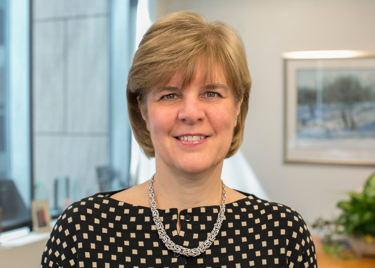 Laurie S. Bloom | Complex Commercial Disputes | Nixon Peabody LLP