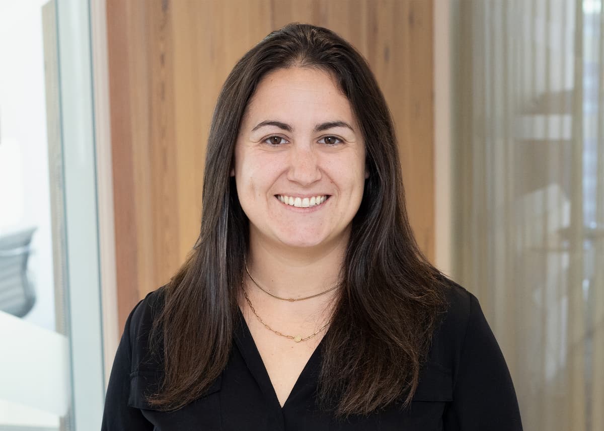 Lisa Perri | Corporate & Finance Lawyer | Nixon Peabody LLP